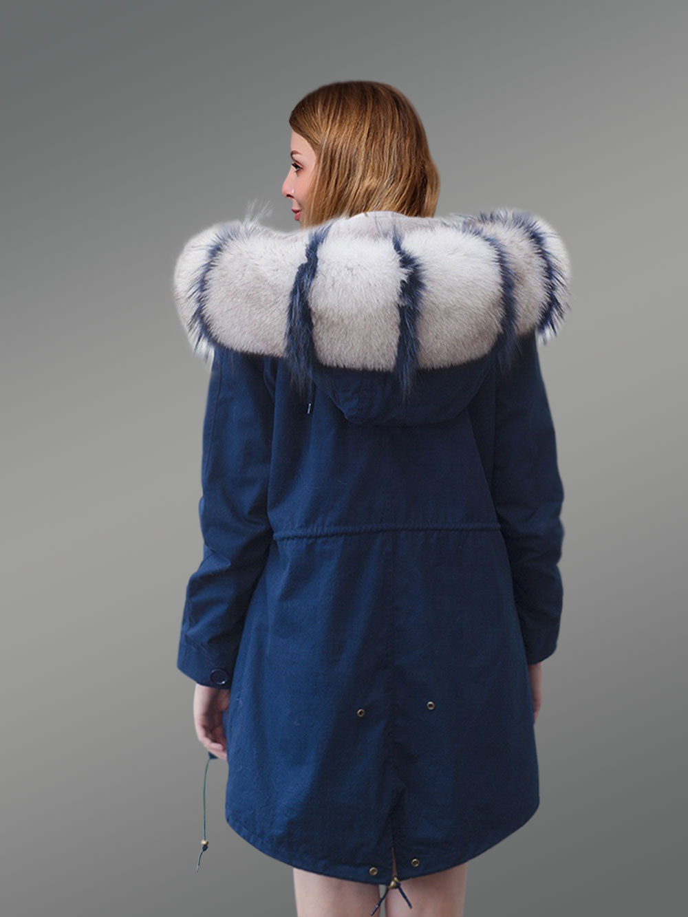 Elegant Navy Blue Winter Parka with Fox Fur Hood